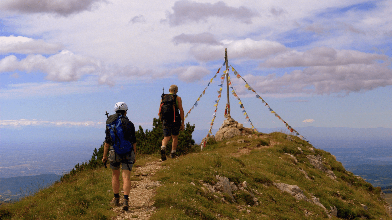 Top 10 Epic Hiking Trails Around the World for the Ultimate Adventure ...